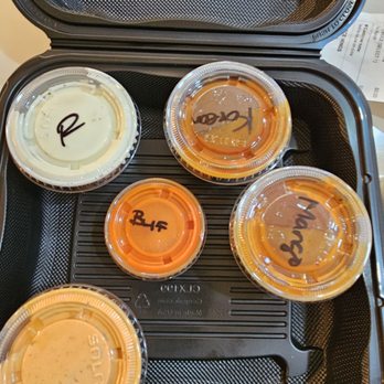 818 WINGS - Updated October 2025 - 28 Photos & 24 Reviews - 20539 ...