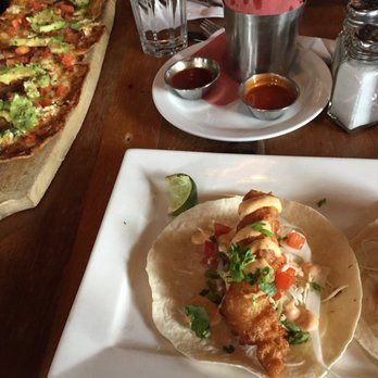 BEERTOWN - Updated August 2025 - 150 Photos & 117 Reviews - 75 King ...