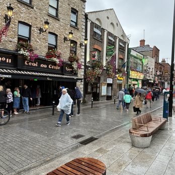 THE QUAYS IRISH RESTAURANT - Updated March 2025 - 359 Photos & 237 ...