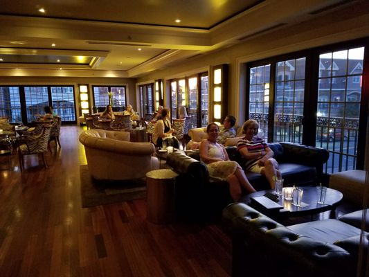 THE WINE BAR AND RESTAURANT - Updated December 2025 - 62 Photos & 68 ...