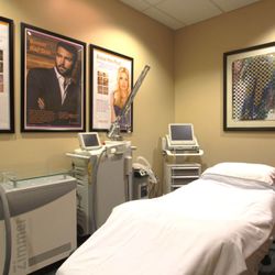 ATAGI PLASTIC SURGERY & ATAGI SKIN AESTHETICS - 12 Photos & 12 Reviews ...