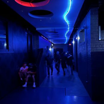 LIQUID - Updated December 2025 - 43 Photos & 33 Reviews - 624 ...