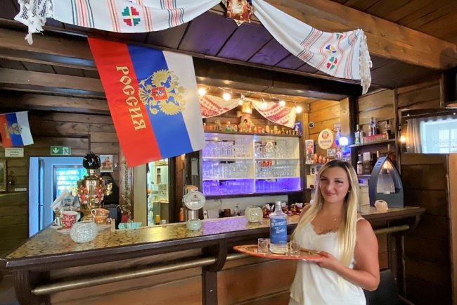 RODINA - Updated December 2025 - 16 Photos - Rochlitzer Str. 36 ...