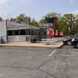 THE COMET CLASSIC DINER & CREAMERY - Updated April 2025 - 142 Photos ...