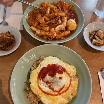 IREH RESTAURANT - Updated March 2025 - 629 Photos & 200 Reviews - 629 Ke'eaumoku St, Honolulu ...