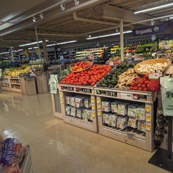 FAMILY FARE SUPERMARKET - Updated May 2026 - 19 Photos - 3960 44th St ...