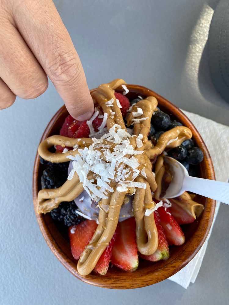 BACKYARD ACAI - Updated January 2025 - Calle Amador Brall S/N, Camuy ...