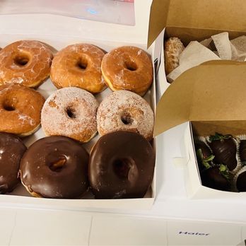 MINOS BAKERY - Updated December 2025 - 41 Photos & 52 Reviews - 106 W ...