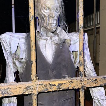 FOLKLORE HAUNTED HOUSE - Updated December 2025 - 25 Photos & 36 Reviews ...