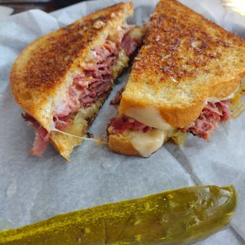 SUTTON’S DELI - Updated December 2025 - 56 Photos & 88 Reviews - 140 N ...