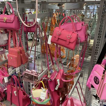 BURLINGTON - Updated December 2025 - 210 Photos - 729 Broad St, Newark ...