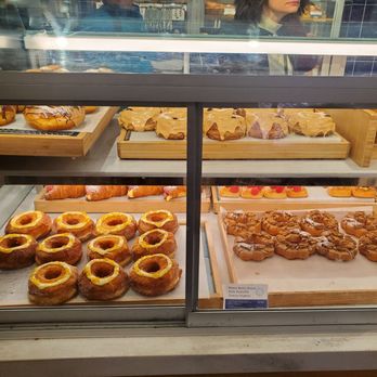 PARIS BAGUETTE - Updated June 2024 - 238 Photos & 94 Reviews - 100 W ...