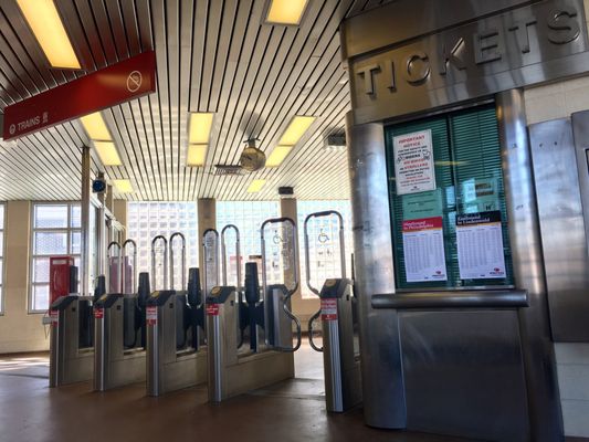 PATCO: COLLINGSWOOD STATION - Updated November 2025 - 43 Photos & 17 ...