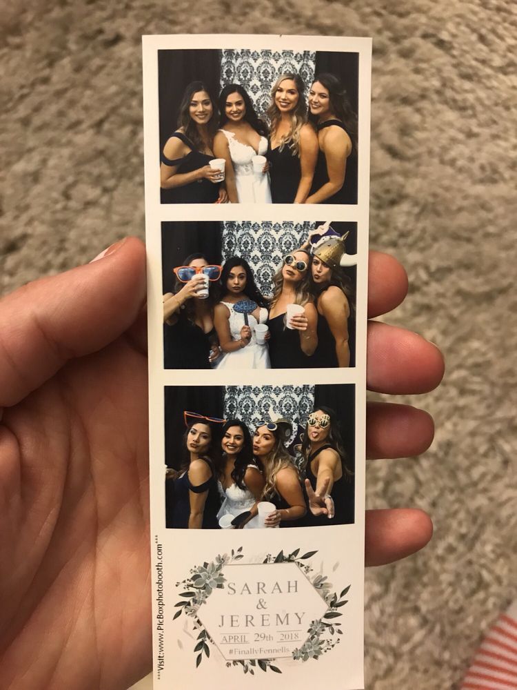 PICBOX PHOTO BOOTH - 12 Photos - Photo Booth Rentals - 2385 Celebration ...