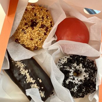 OLD FERRY DONUT - Updated November 2024 - 617 Photos & 180 Reviews ...