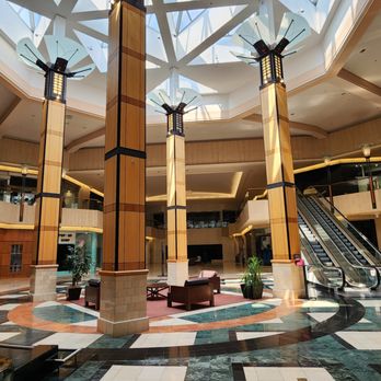 NORTHBROOK COURT - Updated November 2025 - 233 Photos & 151 Reviews ...