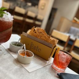 ESTE - Updated July 2025 - 1104 Photos & 342 Reviews - 2113 Manor Rd ...