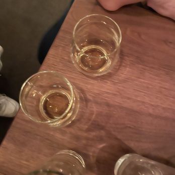 FOUR HUMOURS - Updated December 2024 - 125 Photos & 61 Reviews - 1712 N ...