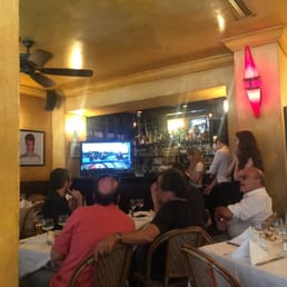 LE CHARLOT - Updated July 2025 - 65 Photos & 164 Reviews - 19 E 69th St ...