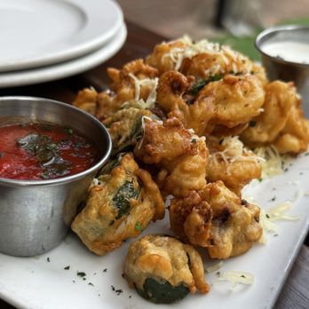 CRISP - Updated December 2025 - 1126 Photos & 1113 Reviews - 2220 Bevis ...