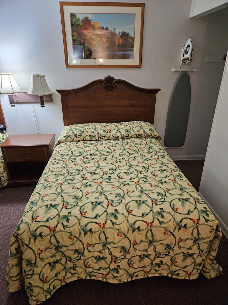 PRESTIGE INN - Updated July 2025 - 13 Reviews - 1217 Sagamore Pkwy W ...