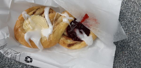 FRIENDLY DONUTS - Updated November 2024 - 28 Photos & 26 Reviews - 2301 ...