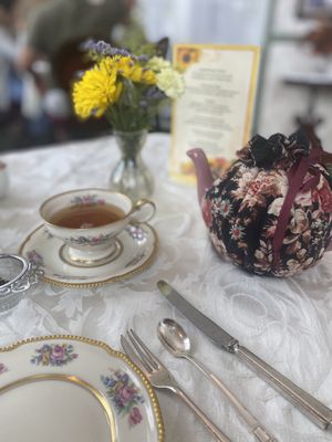 LISA’S TEA TREASURES - Updated July 2025 - 804 Photos & 293 Reviews ...