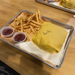 BURGER WAREHOUSE - Updated June 2024 - 43 Photos & 147 Reviews - 1839 ...