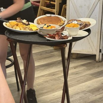 THE RUSTY ROOSTER - Updated April 2025 - 269 Photos & 209 Reviews ...