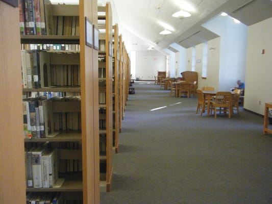 WARWICK PUBLIC LIBRARY - Updated December 2025 - 25 Photos & 19 Reviews ...