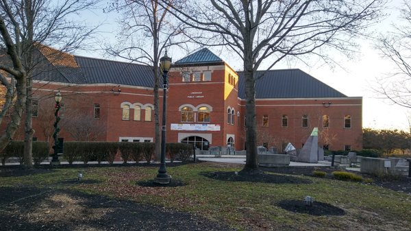 LINEBAUGH PUBLIC LIBRARY - Updated December 2025 - 12 Photos & 17 ...