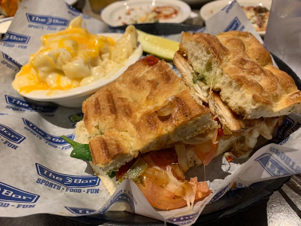 THE BAR - LYNNDALE - Updated October 2025 - 25 Photos & 50 Reviews ...