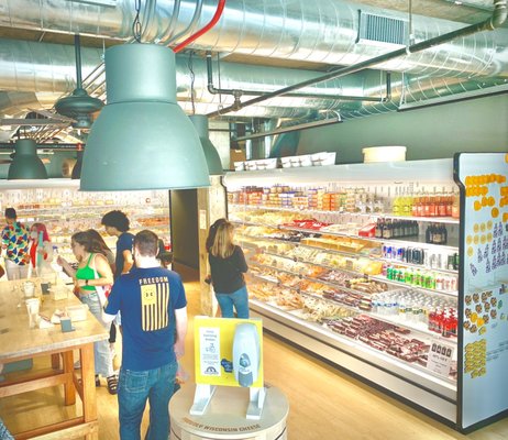 WISCONSIN CHEESE MART - Updated August 2024 - 38 Photos & 19 Reviews ...