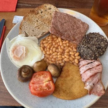 RED SQUIRREL - Updated December 2025 - 96 Photos & 97 Reviews - 21 ...