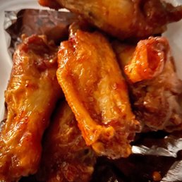 WINGZUP - Updated August 2025 - 482 Photos & 543 Reviews - 1000 E 41st ...