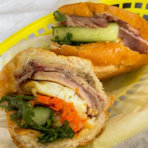 CALI SANDWICH & PHO - 533 Photos & 596 Reviews - 2900 Travis St ...