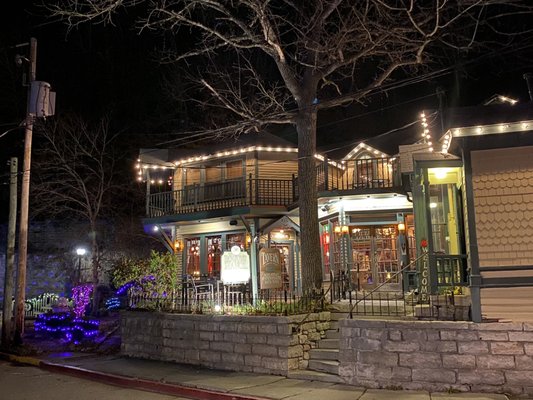 ROGUE’S MANOR AT SWEET SPRING - 124 Photos & 138 Reviews - 124 Spring ...