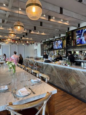 DE NOVO EUROPEAN PUB - Updated October 2025 - 807 Photos & 404 Reviews ...