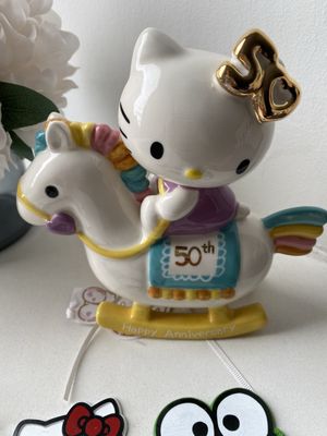 HELLO KITTY POP-UP IN NYC - Updated December 2025 - 39 Photos - 225 W ...