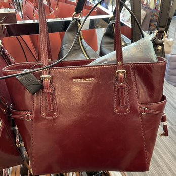 NORDSTROM RACK - Updated December 2025 - 111 Photos & 32 Reviews - 1118 ...