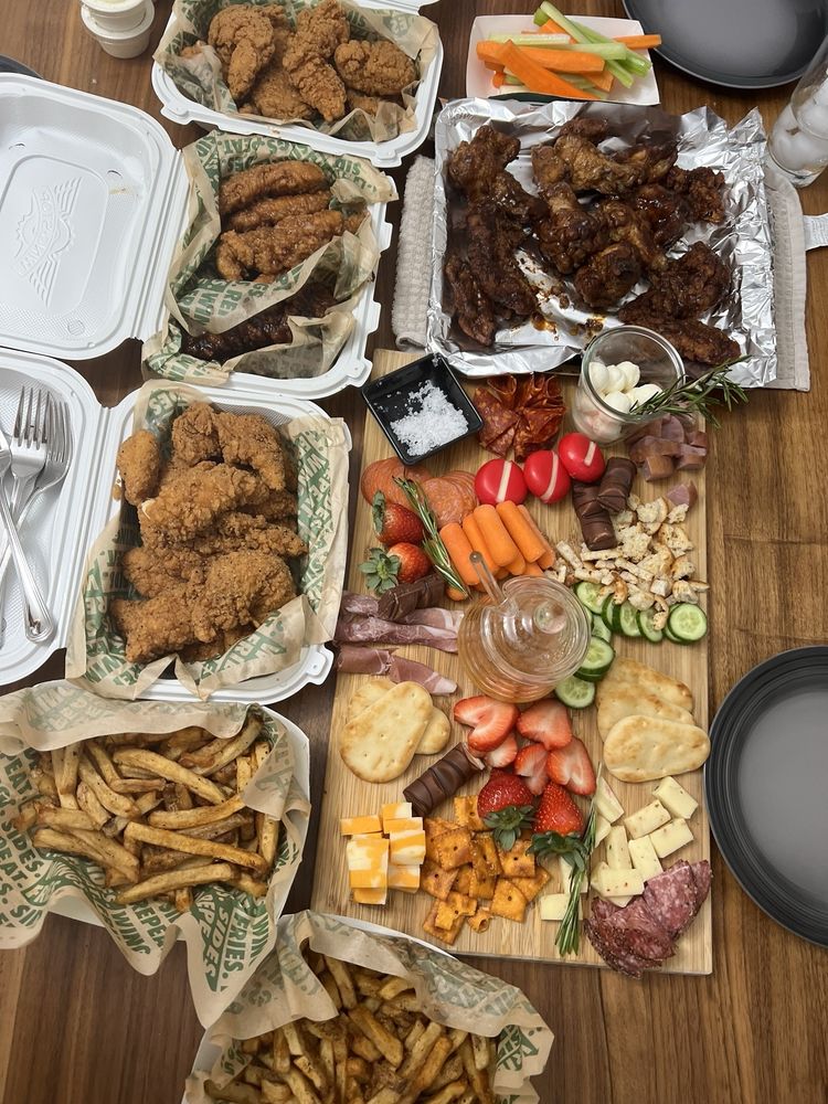 WINGSTOP - Updated April 2025 - 20 Photos & 13 Reviews - 6045 Mavis Rd ...