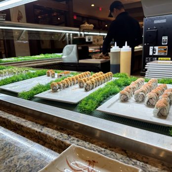 FEAST BUFFET - Updated June 2024 - 211 Photos & 184 Reviews - 1707 N ...