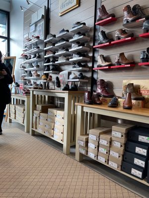 URBAN TREAD - Updated November 2025 - 12 Reviews - 11901 NE Village Plz ...