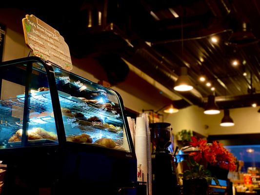 EMPRESSO COFFEEHOUSE - Updated January 2026 - 396 Photos & 332 Reviews ...