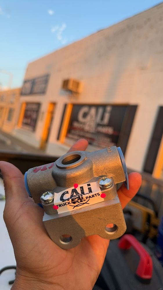 CALI TRUCK PARTS - Updated October 2025 - 3107 Taft Hwy, Bakersfield ...