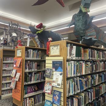 FLAGSTAFF PUBLIC LIBRARY - Updated December 2025 - 47 Photos & 18 ...