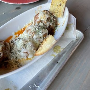 SURFSIDE CHARLIES - Updated February 2025 - 26 Photos & 57 Reviews ...