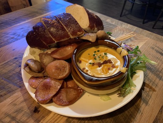 VILLAGE LANTERNE - 397 Photos & 323 Reviews - 155 N Wellwood Ave ...