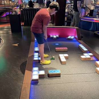 PUTTSHACK - DENVER - Updated December 2025 - 397 Photos & 221 Reviews ...