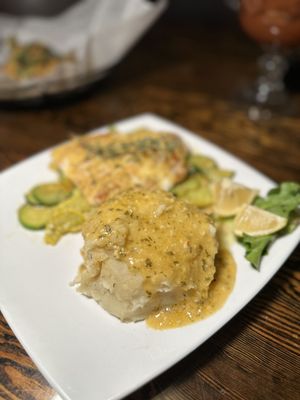 THE ROYAL FALCONER PUB & RESTAURANT - Updated June 2025 - 261 Photos ...